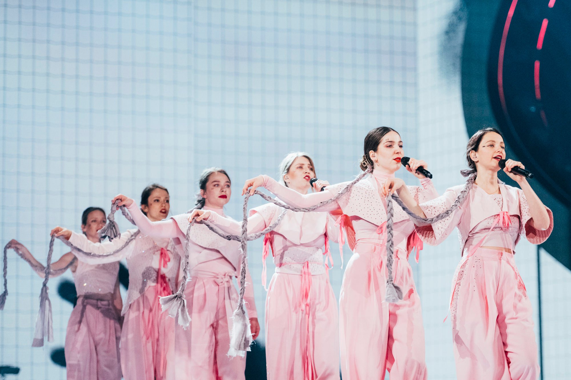 🇨🇿 TES Preview: Super-polished dance routine for Vesna's first ...