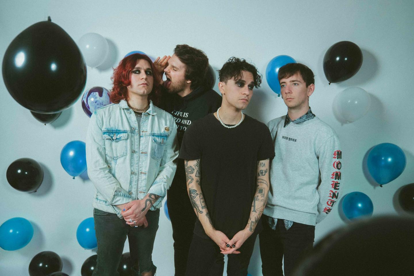 🇩🇪 Lonely Spring: "On stage we give it everything we got" - That ...